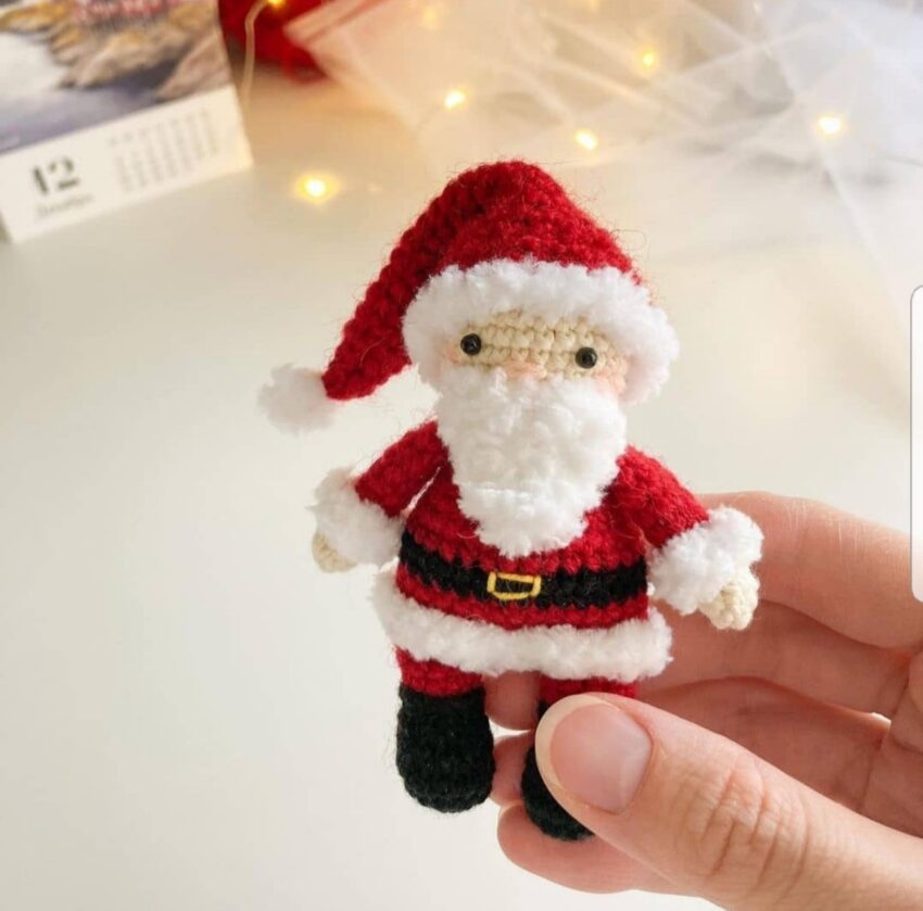 FREE LITTLE SANTA CLAUS CROCHET PATTERN