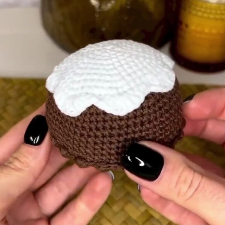 FREE MUFFIN CROCHET PATTERN