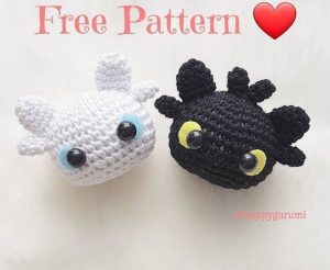 Free Amigurumi Toothless Crochet Pattern